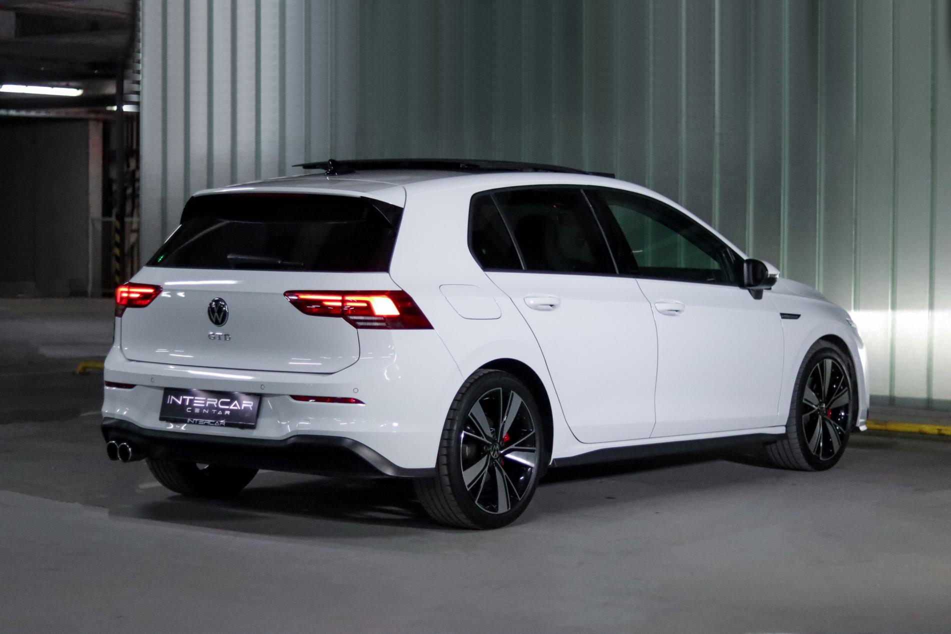 Volkswagen Golf VIII 2.0 GTD DSG | INTERCAR